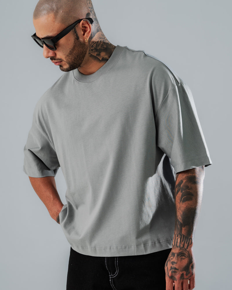 Camiseta Básica Boxy Fit Gris Claro – Dynamo Brand Ecuador